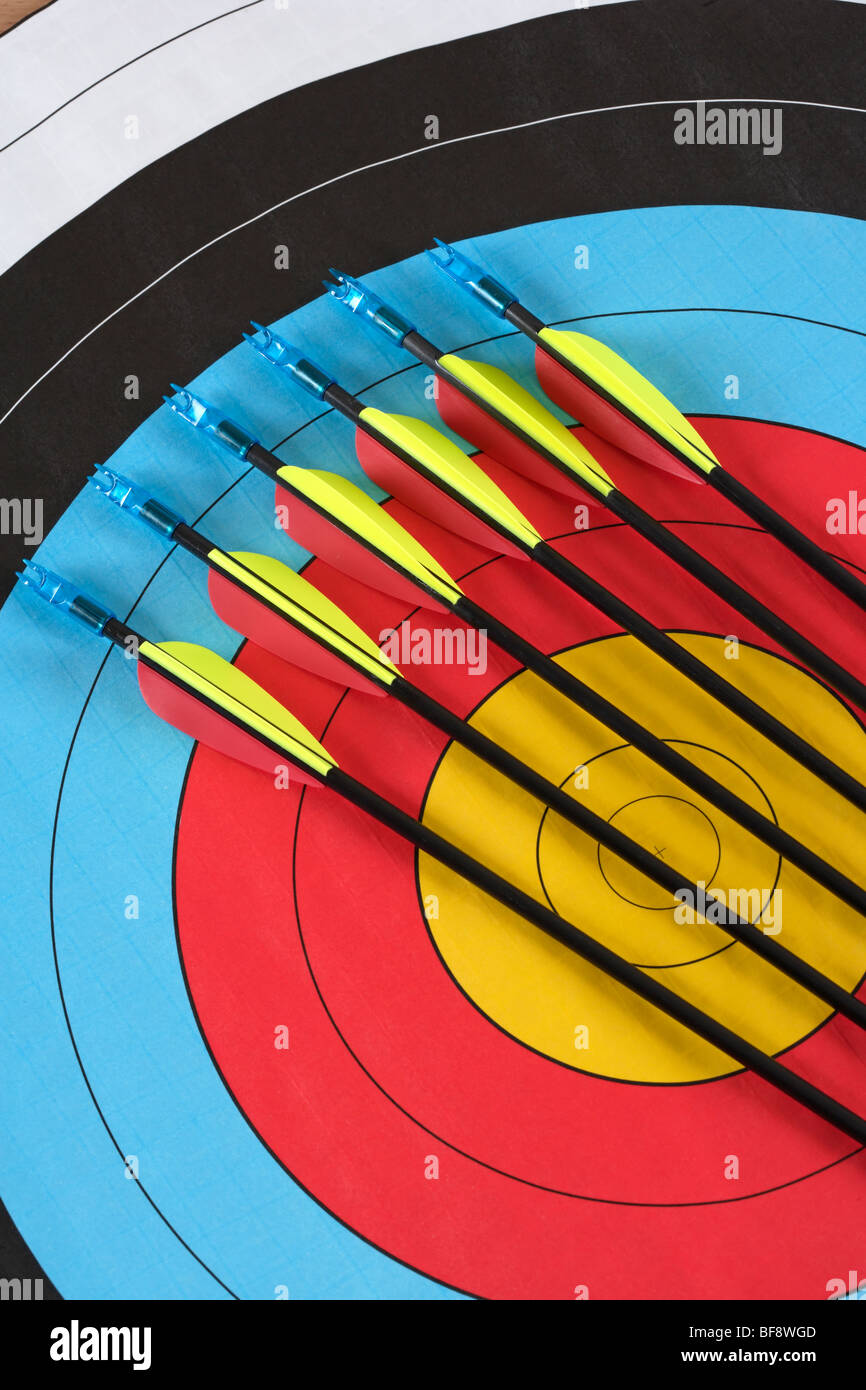 Target with arrows Stock Photo - Alamy
