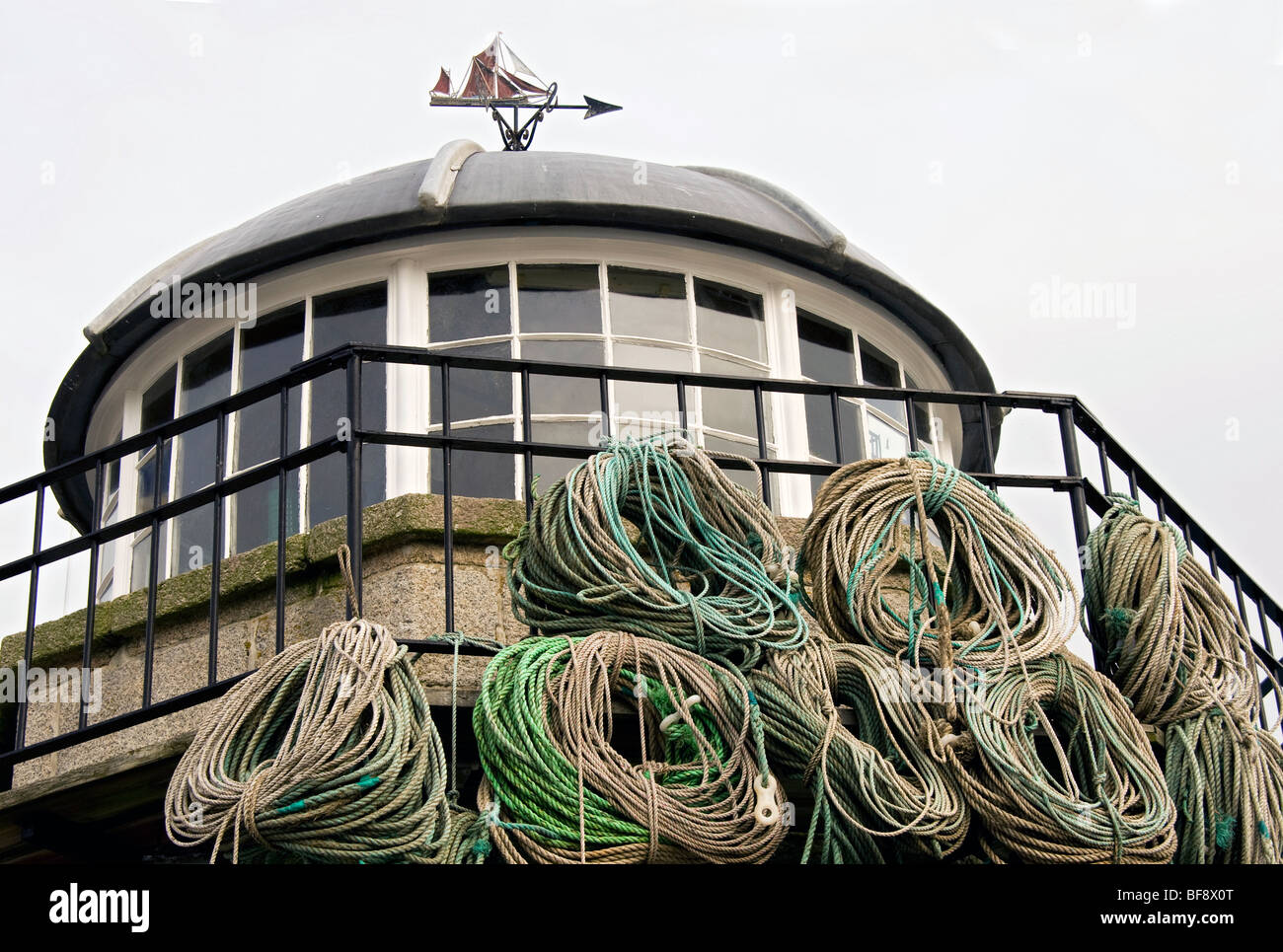 Lighthouse top hi-res stock photography and images - Alamy
