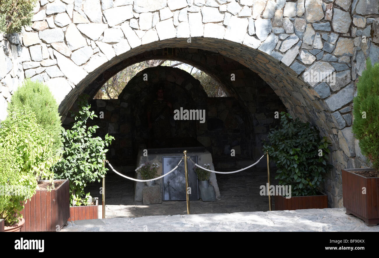 Tomb of makarios cyprus hi-res stock photography and images - Alamy