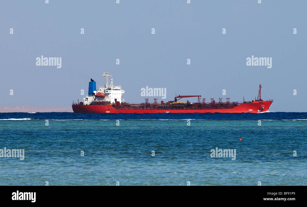 Big oil tanker in Red sea Stock Photo - Alamy