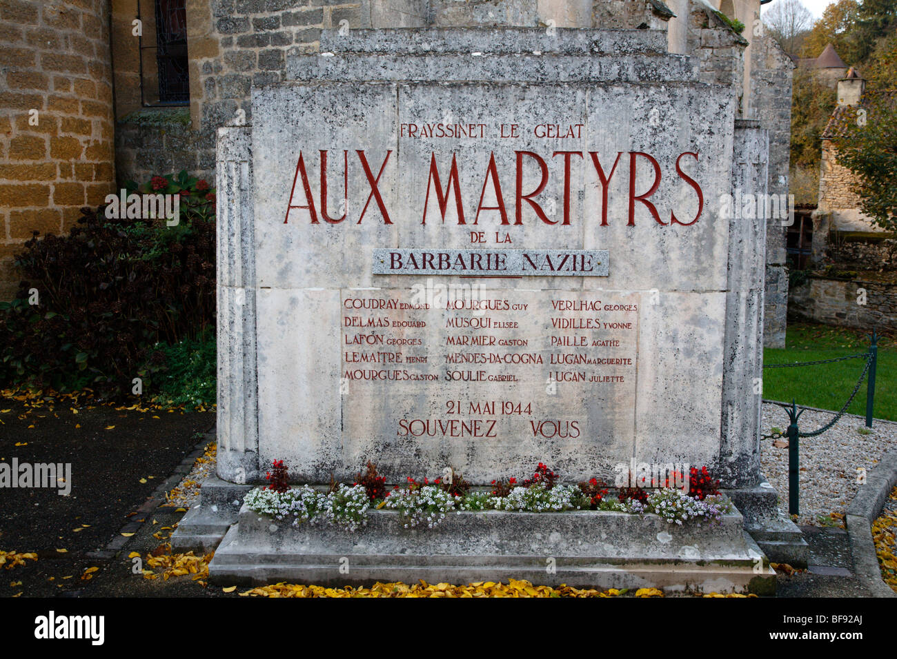 Memorial to 15 French Martyrs murdered by the Nazis in Frayssinet le ...