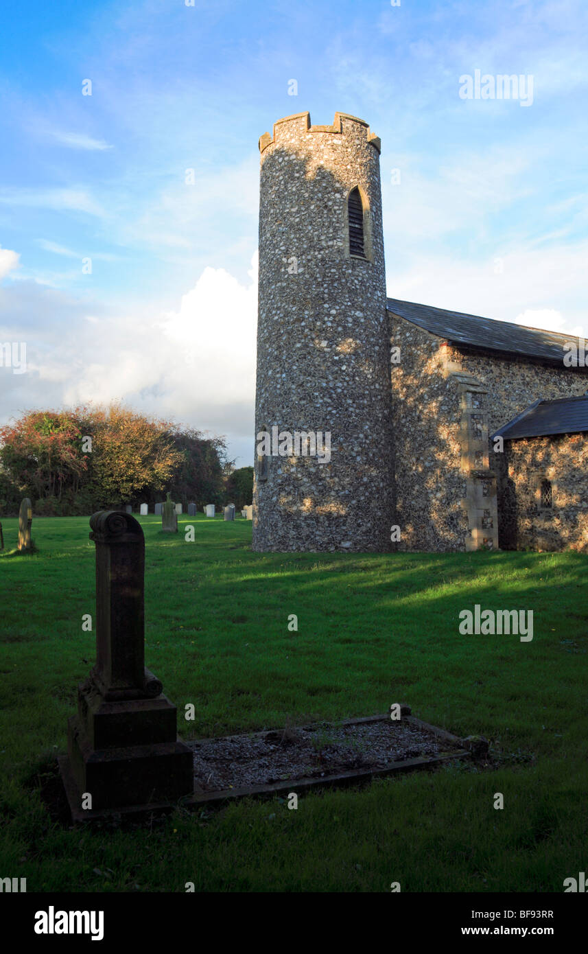 Parish church of saint swithin hi-res stock photography and images - Alamy