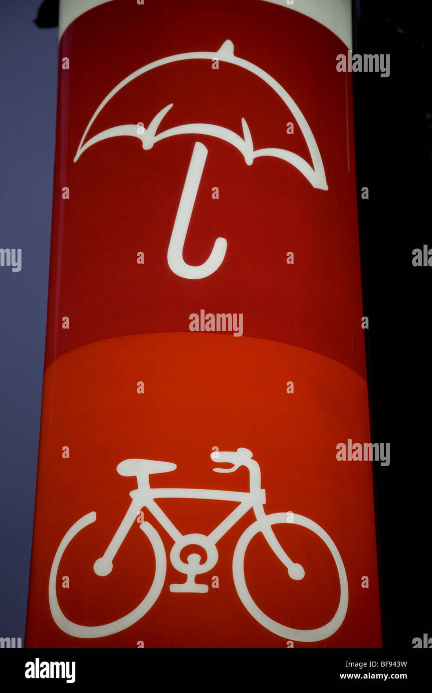 Bike sign hi-res stock photography and images - Alamy