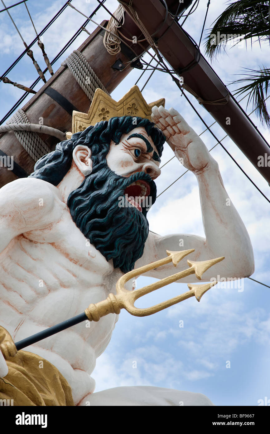 Figurehead galleon movie pirates hi-res stock photography and images ...