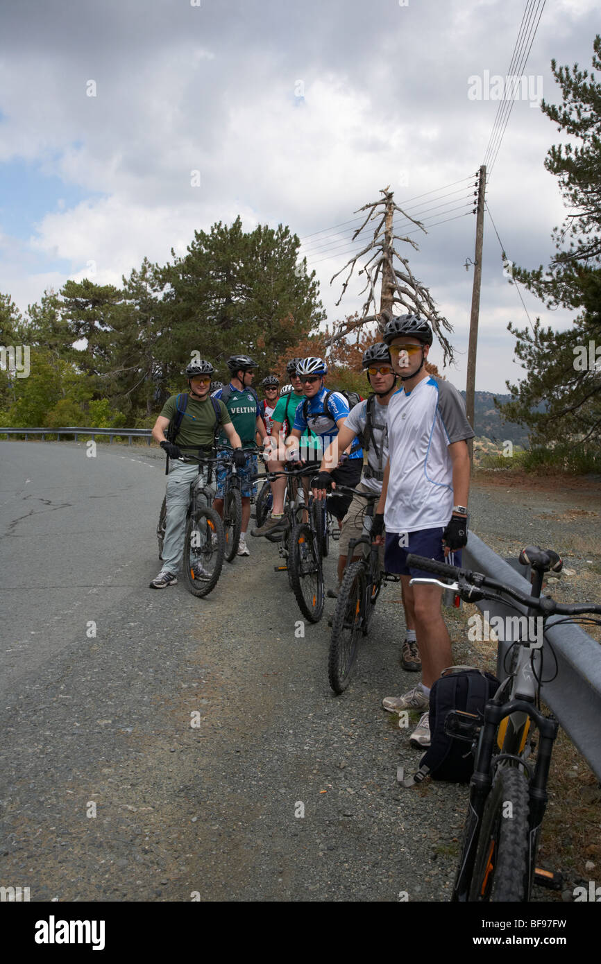 Cyclists rest hi-res stock photography and images - Alamy