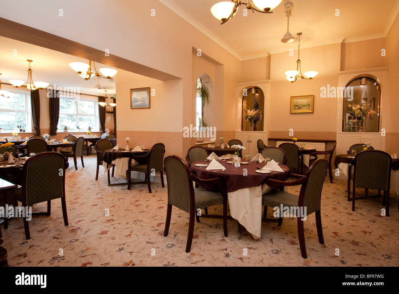 hotel dining room Stock Photo - Alamy