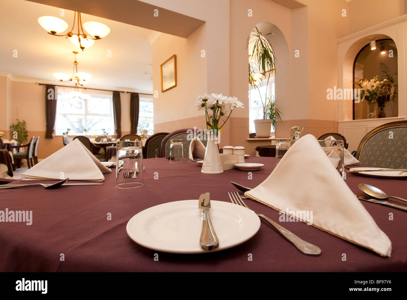 hotel dining room Stock Photo - Alamy