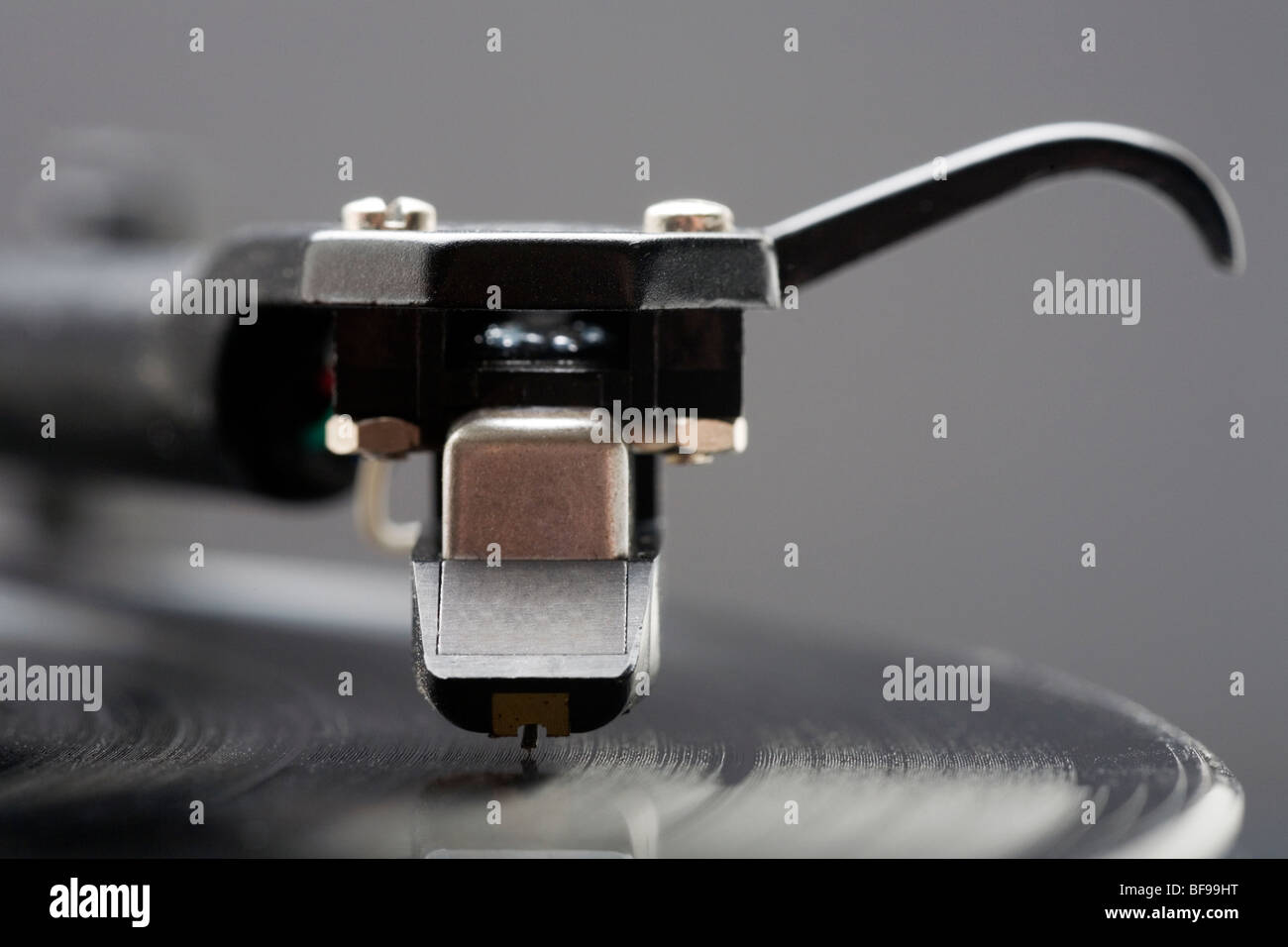 Phonograph needle on a LP Vinyl Record Stock Photo - Alamy