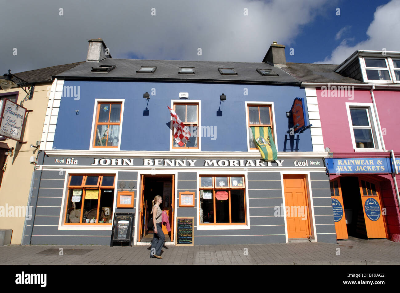Irish rural pubs hi-res stock photography and images - Alamy