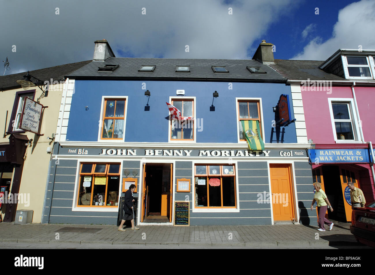 traditional colourful irish pubs in the centre of Dingle town, Kerry ...