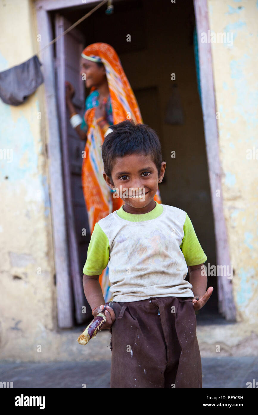 Rajput boy and his mother in Pushkar in Rajasthan India Stock Photo - Alamy