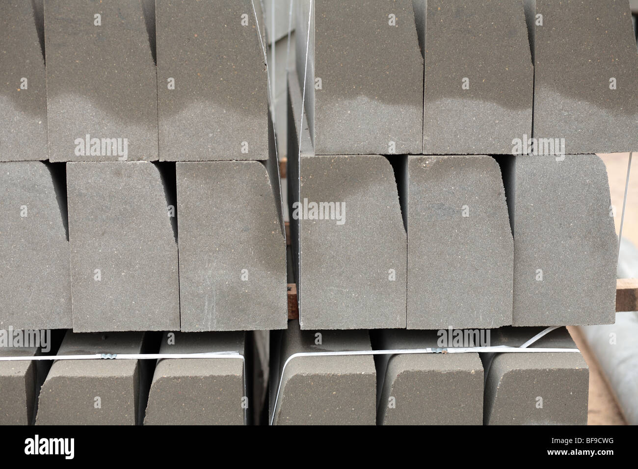 Kerb stone edge hi-res stock photography and images - Alamy