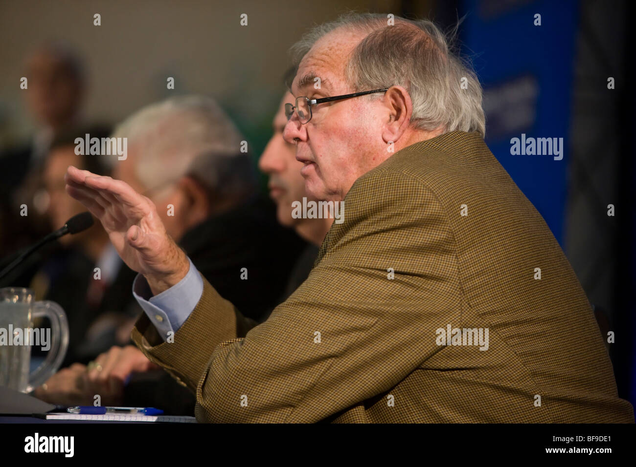 Lowell weicker hi-res stock photography and images - Alamy