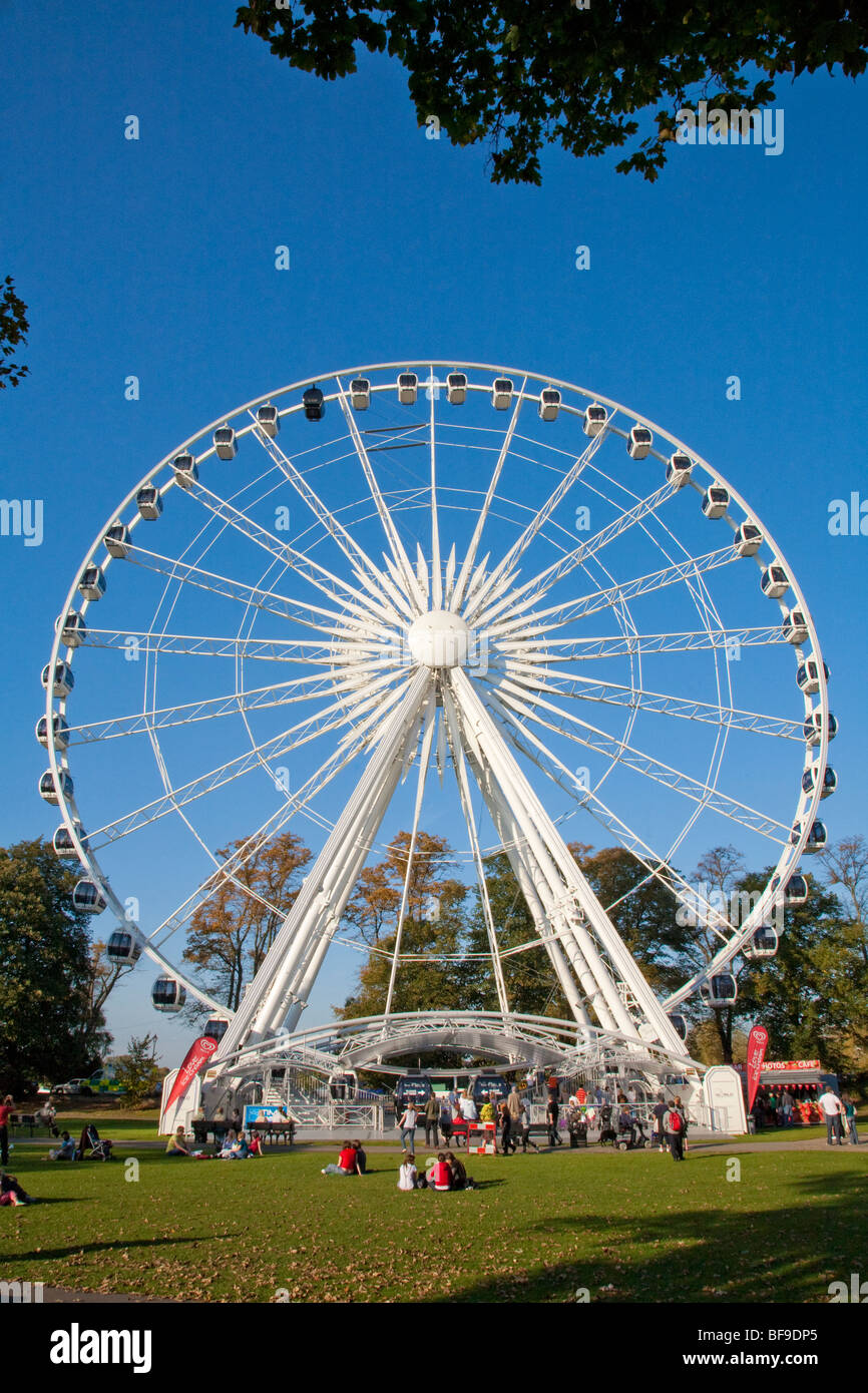 Royal windsor wheel alexandra gardens hi-res stock photography and ...