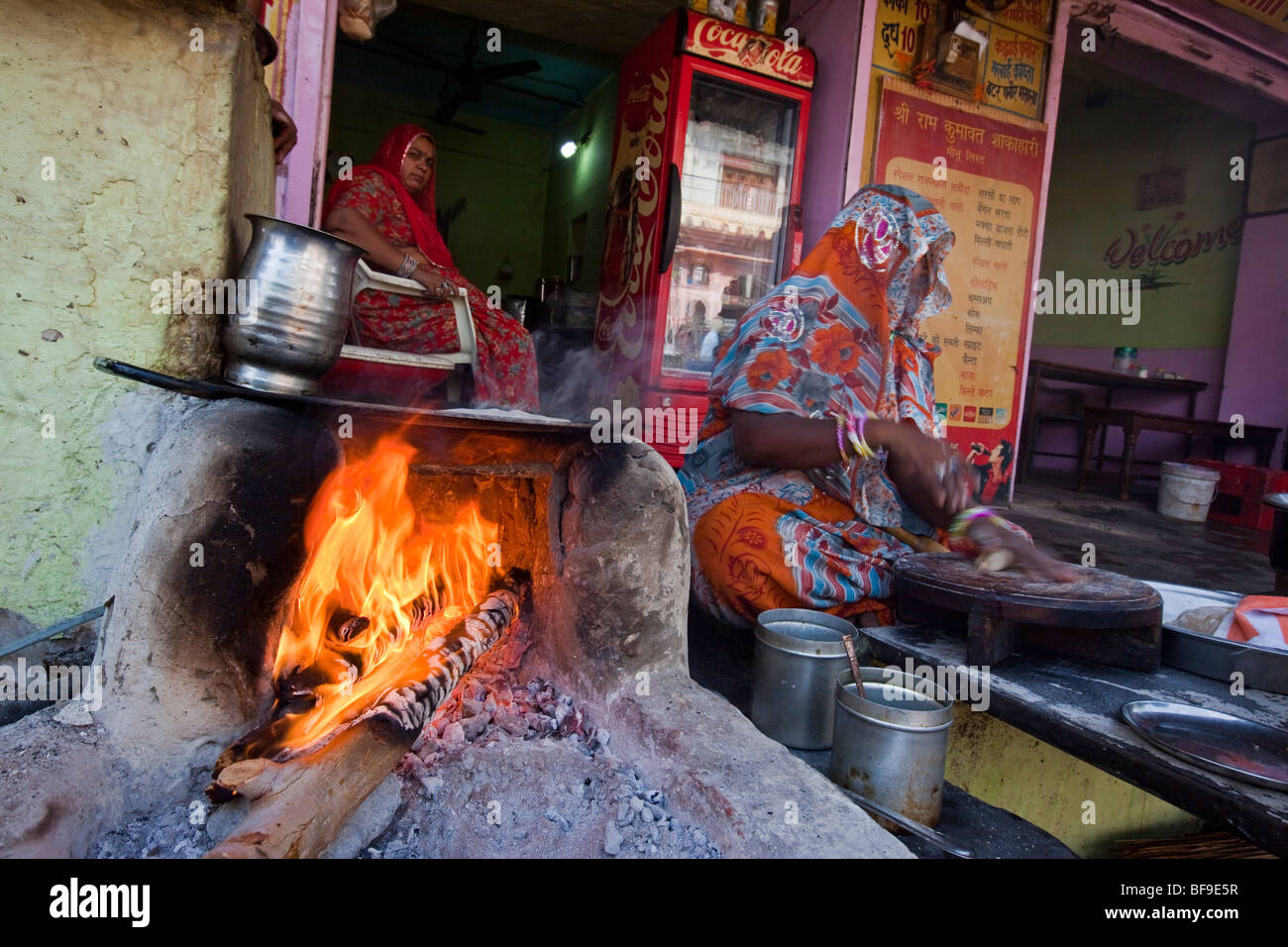 Cooking Chapati in Pushkar in Rajasthan India Stock Photo - Alamy
