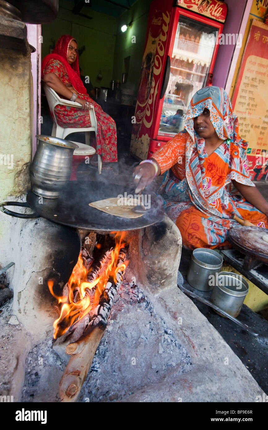 Cooking Chapati in Pushkar in Rajasthan India Stock Photo - Alamy