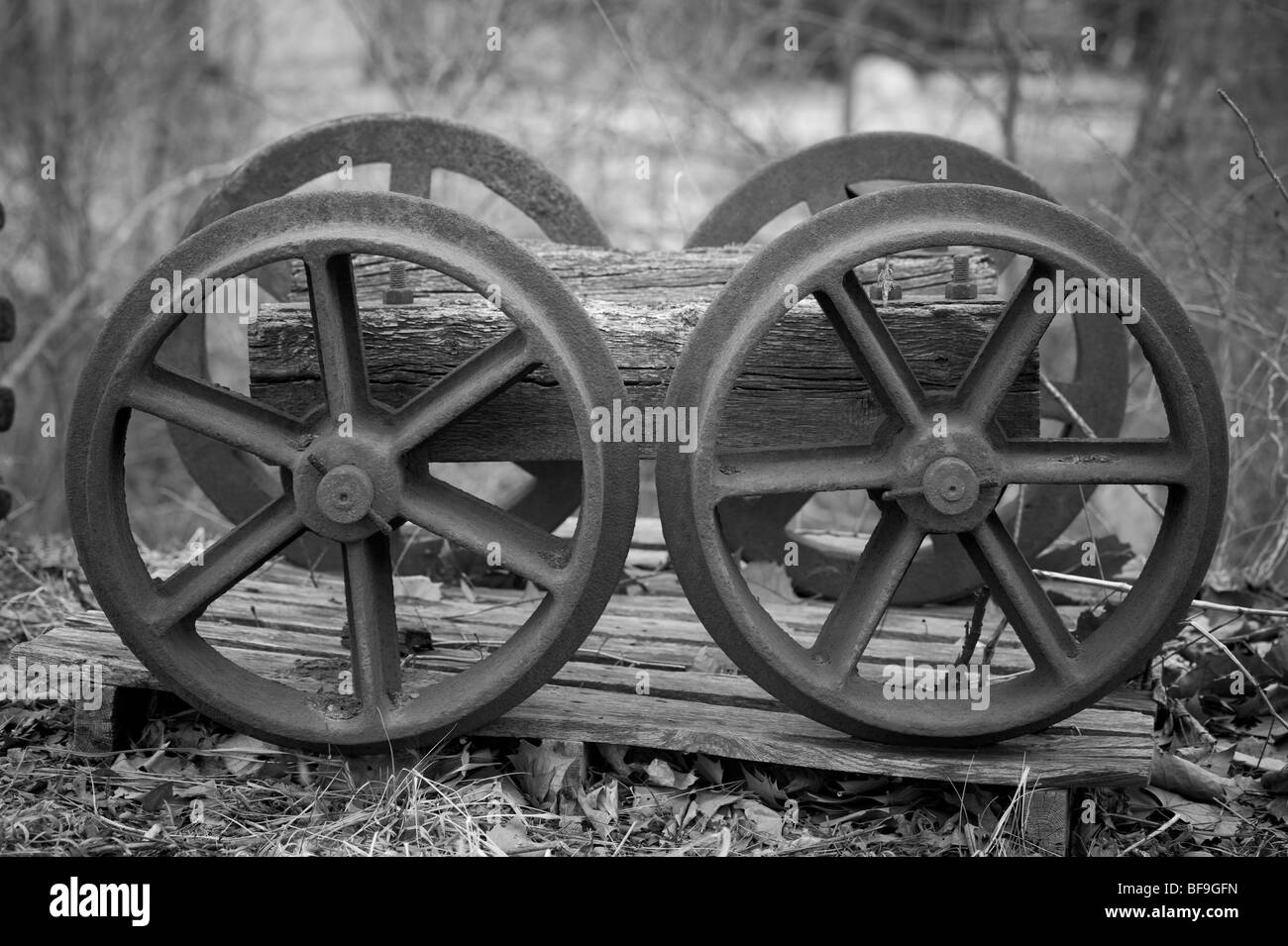 Rail car wheels Black and White Stock Photos & Images - Alamy