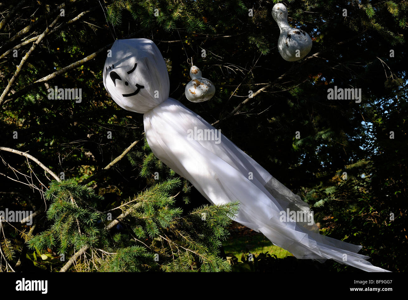 Make Your Own Halloween Ghosts High Resolution Stock Photography and Images - Alamy