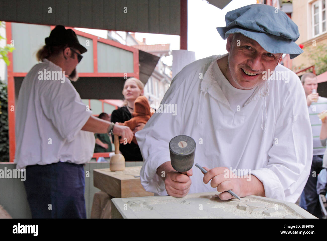 Stonecutter hi-res stock photography and images - Alamy