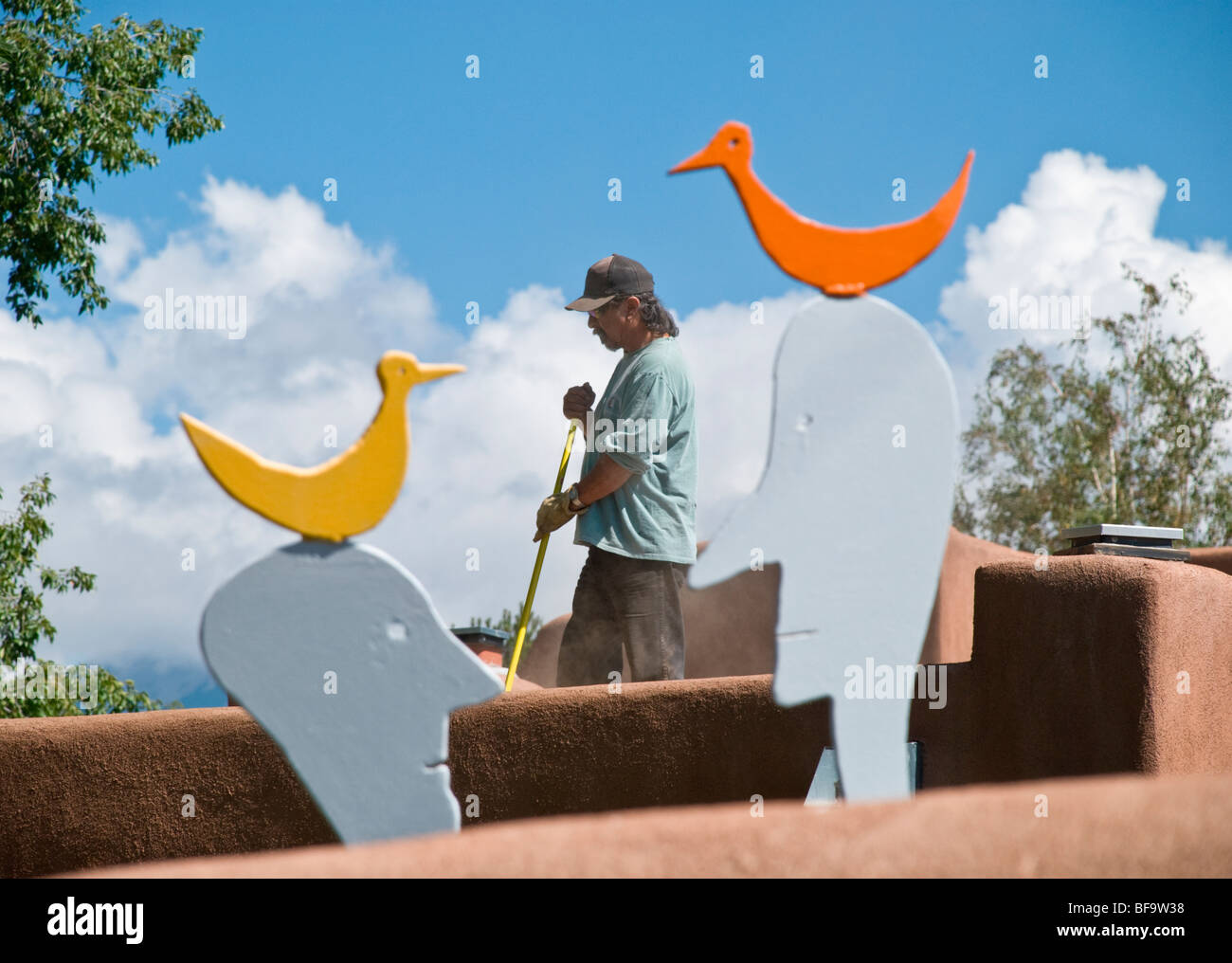 Sweeping roof hi-res stock photography and images - Alamy