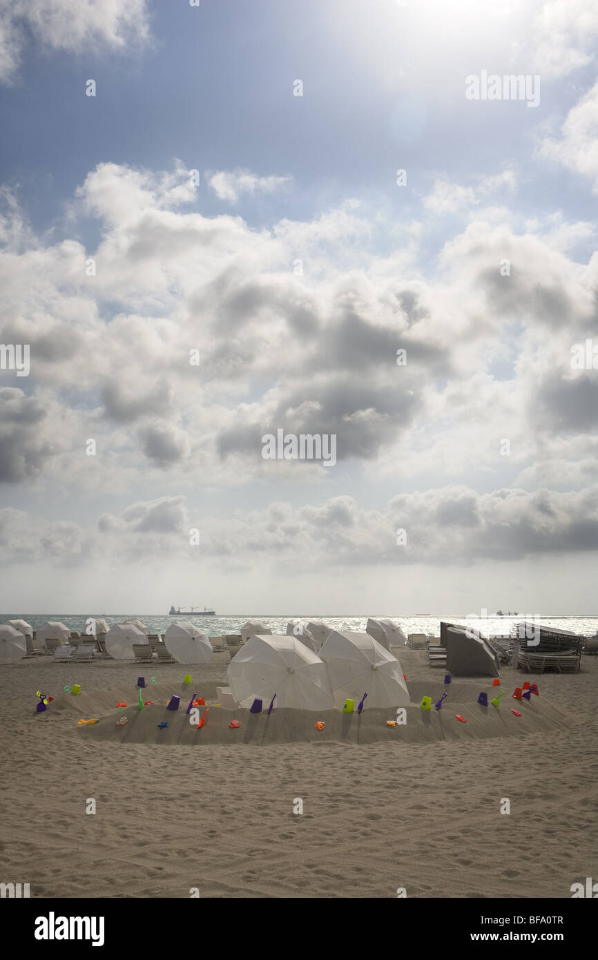 Early morning on South Beach in Miami, Florida Stock Photo - Alamy