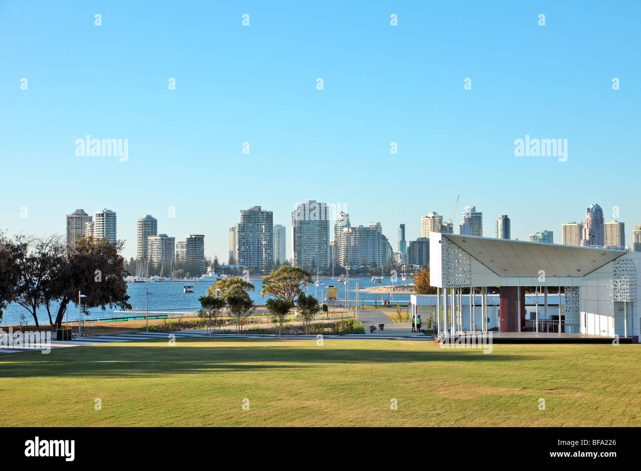 Modern queensland architecture house hi-res stock photography and ...