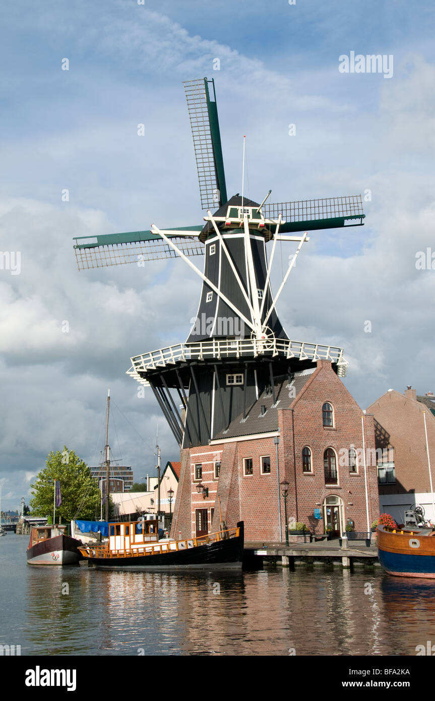 Windmill Moulin de Adriaan Haarlem Spaarne Netherlands Holland Stock ...