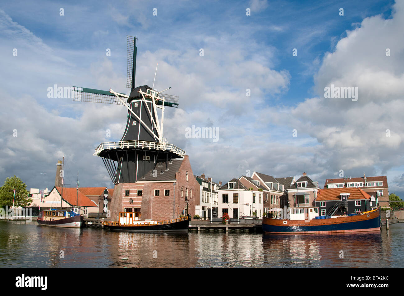 Windmill Moulin de Adriaan Haarlem Spaarne Netherlands Holland Stock ...
