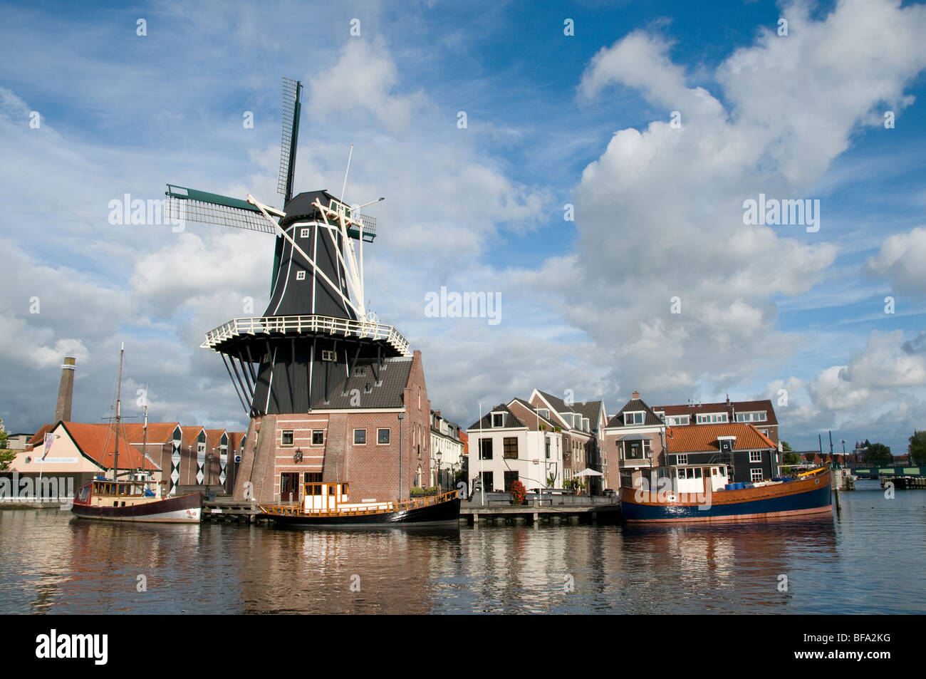 Windmill Moulin de Adriaan Haarlem Spaarne Netherlands Holland Stock ...