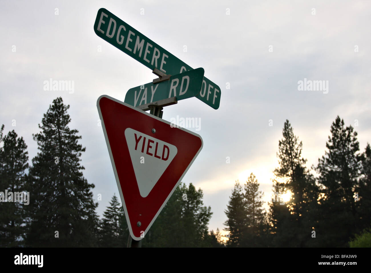 Yield sign at the intersection of Edgemere Cutoff Road and Vay Road ...