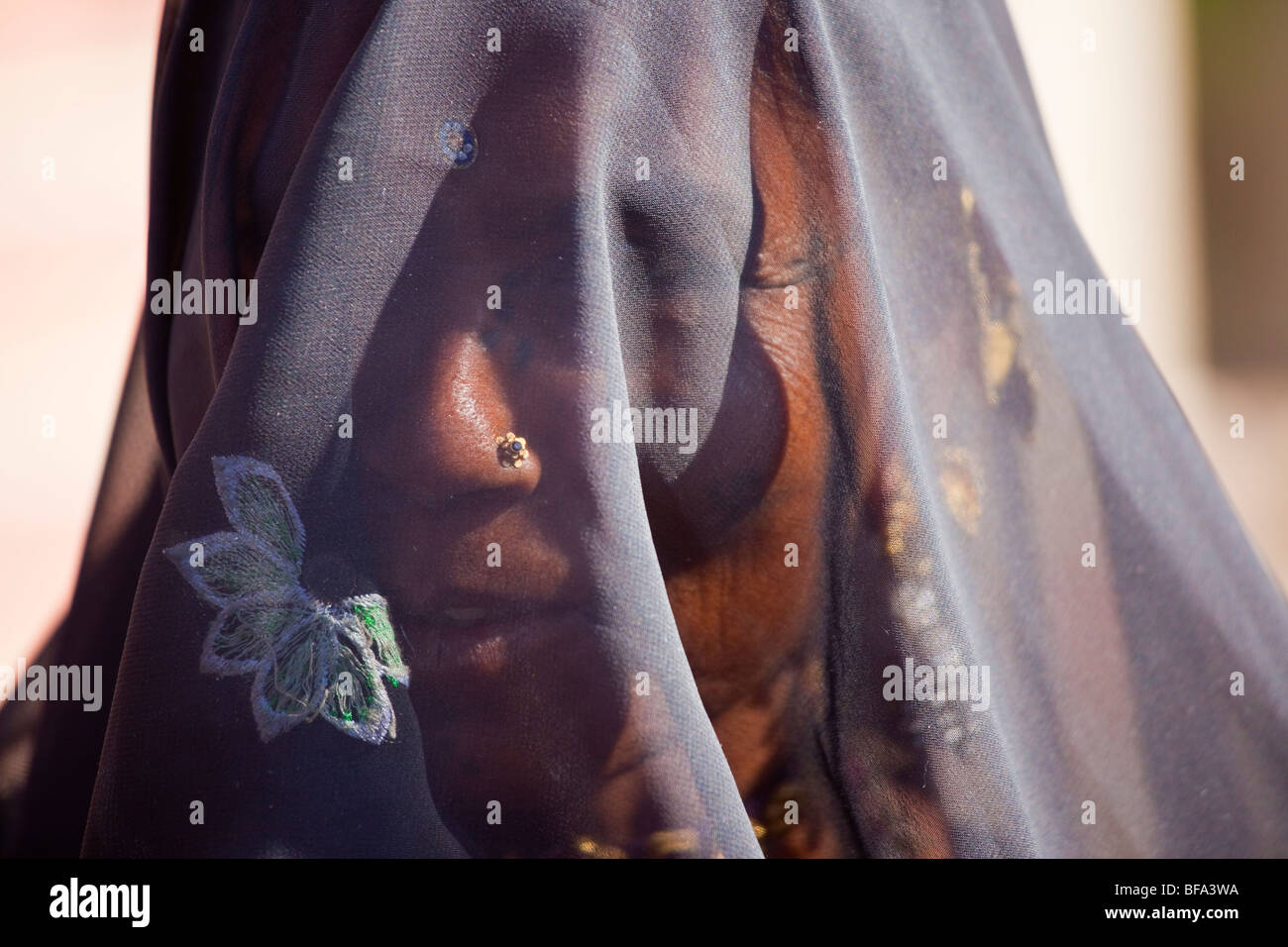 Black veiled woman hi-res stock photography and images - Alamy