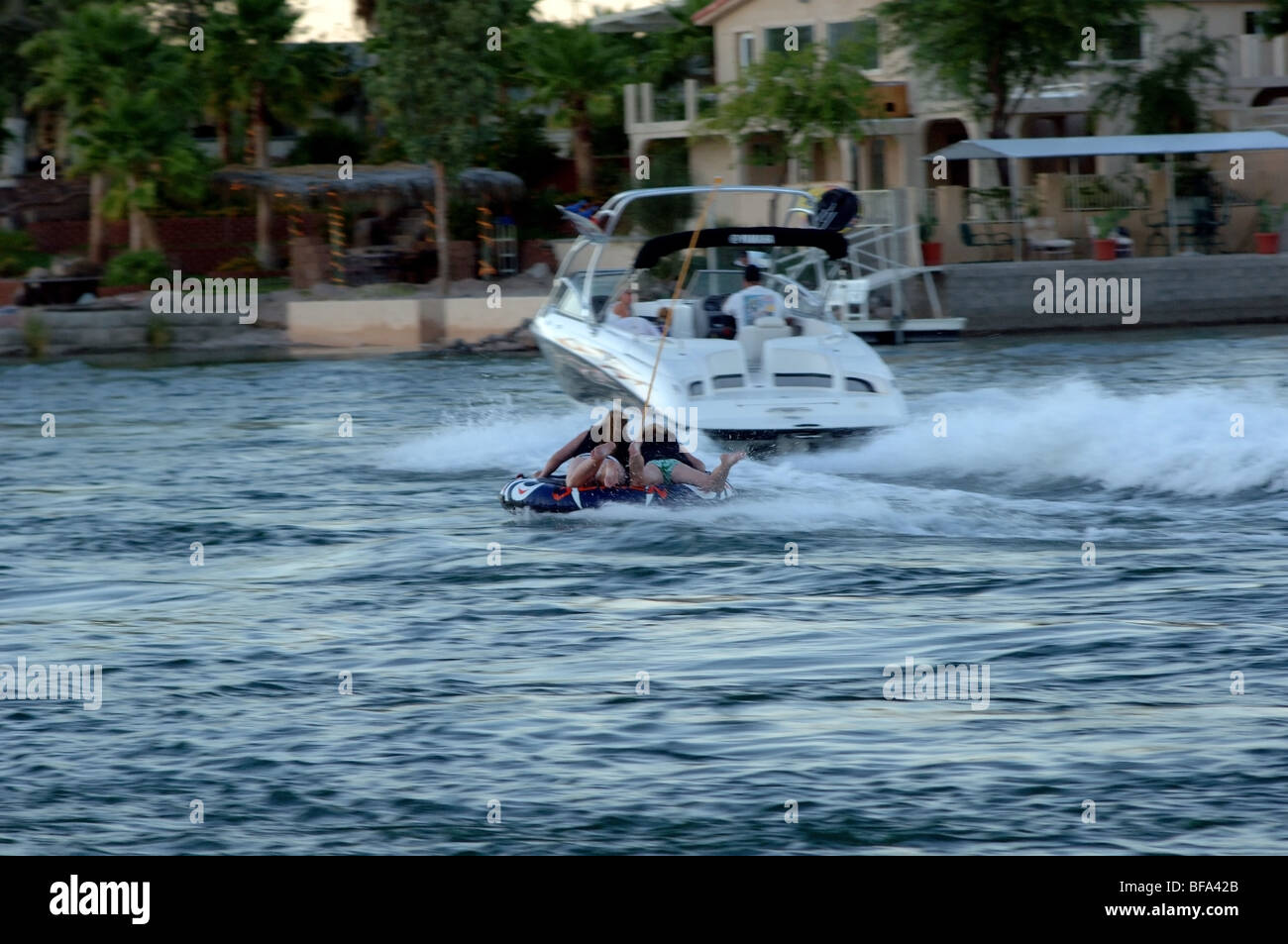 Bikini boat girls hi-res stock photography and images - Alamy