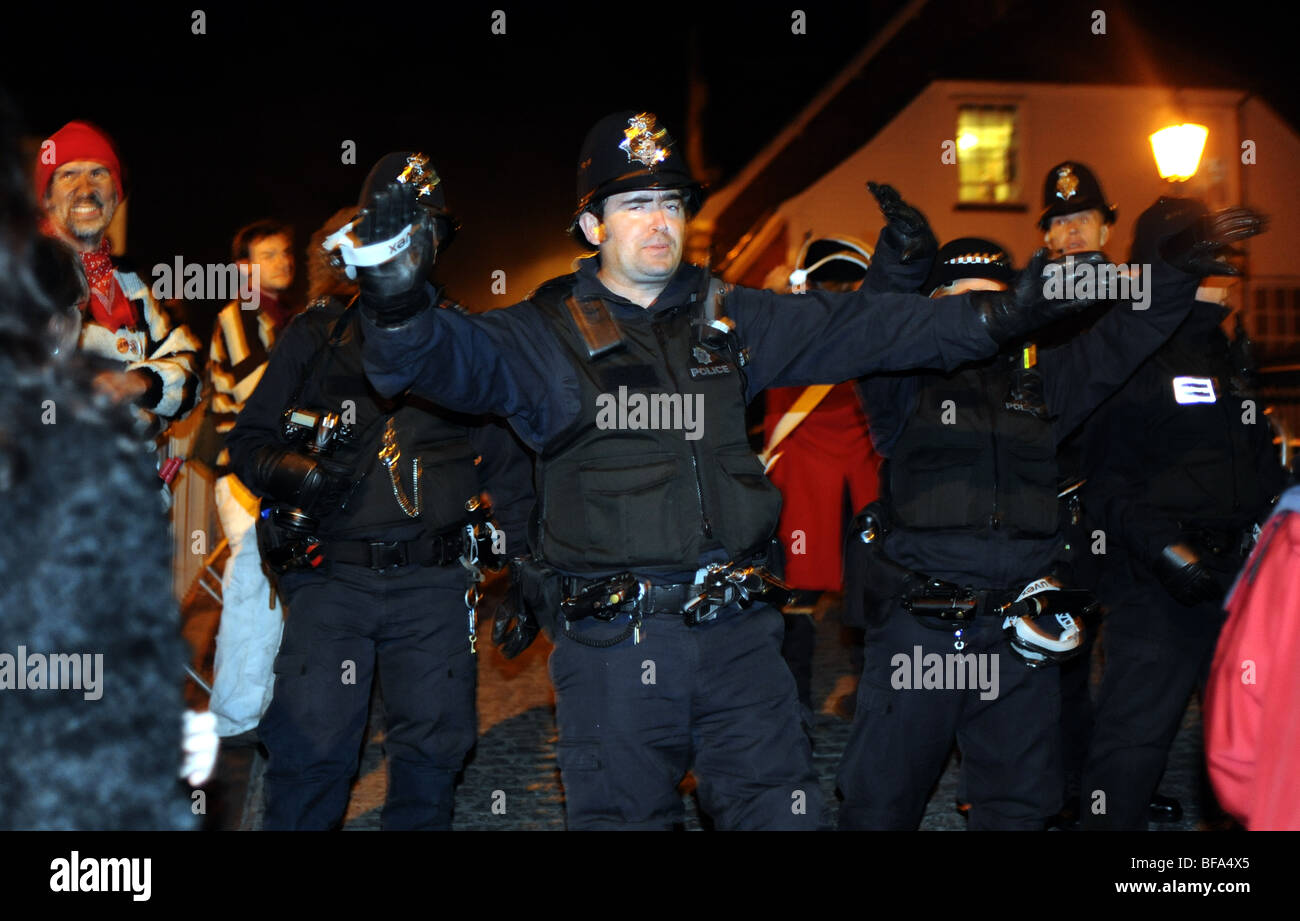 Controlling officers hi-res stock photography and images - Alamy