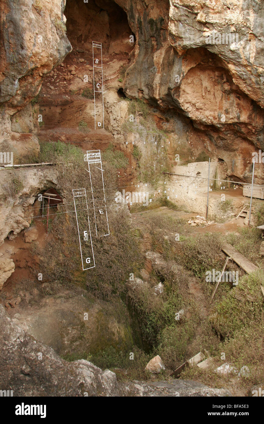 Tabun cave israel hi-res stock photography and images - Alamy