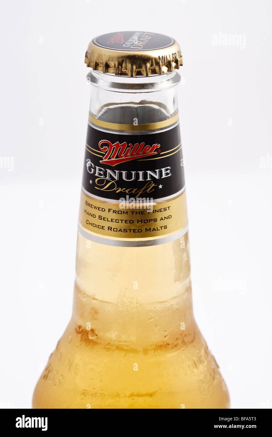 Miller genuine draft beer bottle hi-res stock photography and images ...
