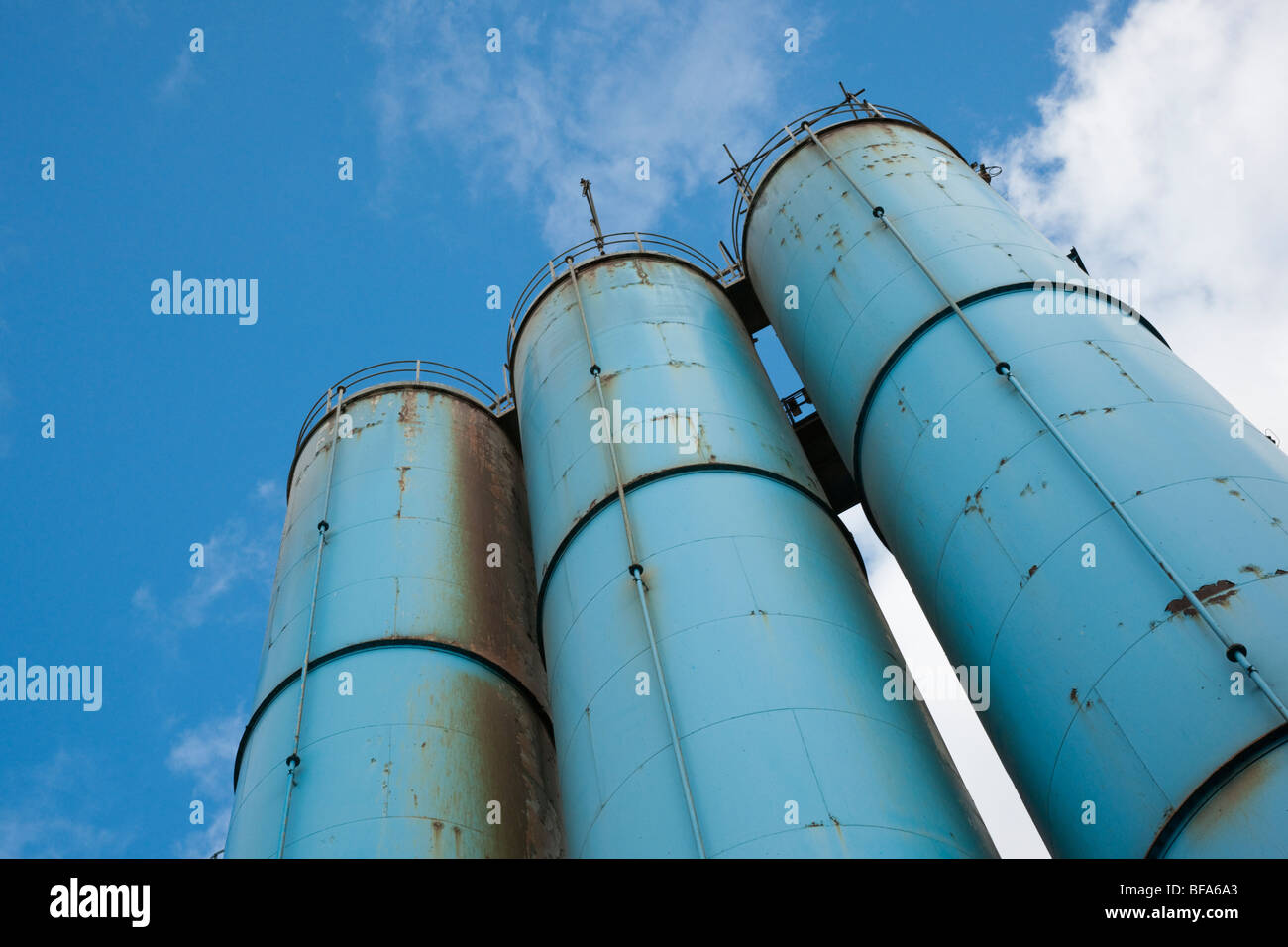 Rusty silos hi-res stock photography and images - Alamy