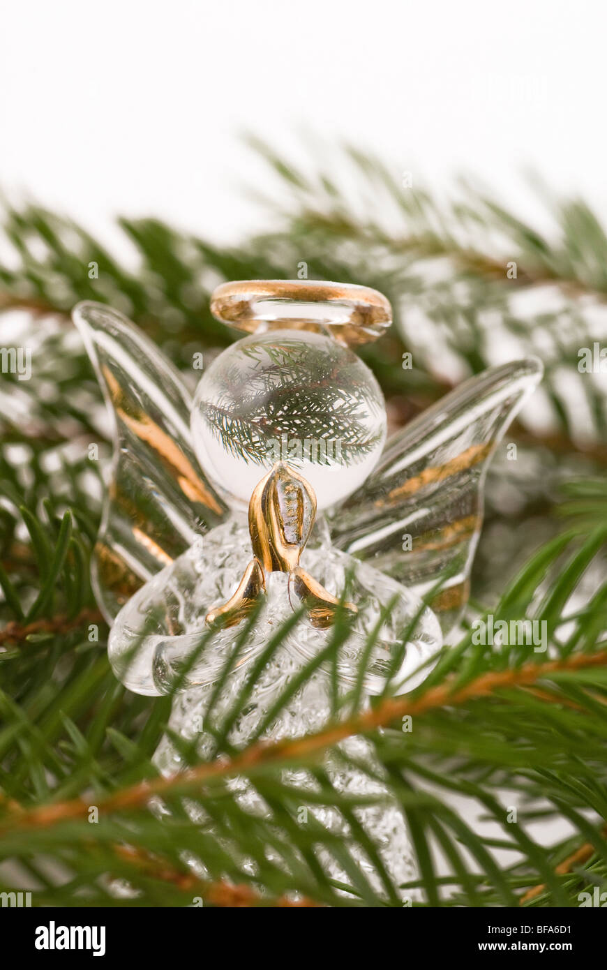 Angel symbol hi-res stock photography and images - Alamy