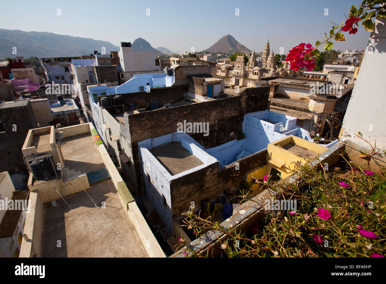 Rooftop view over Pushkar India Stock Photo - Alamy