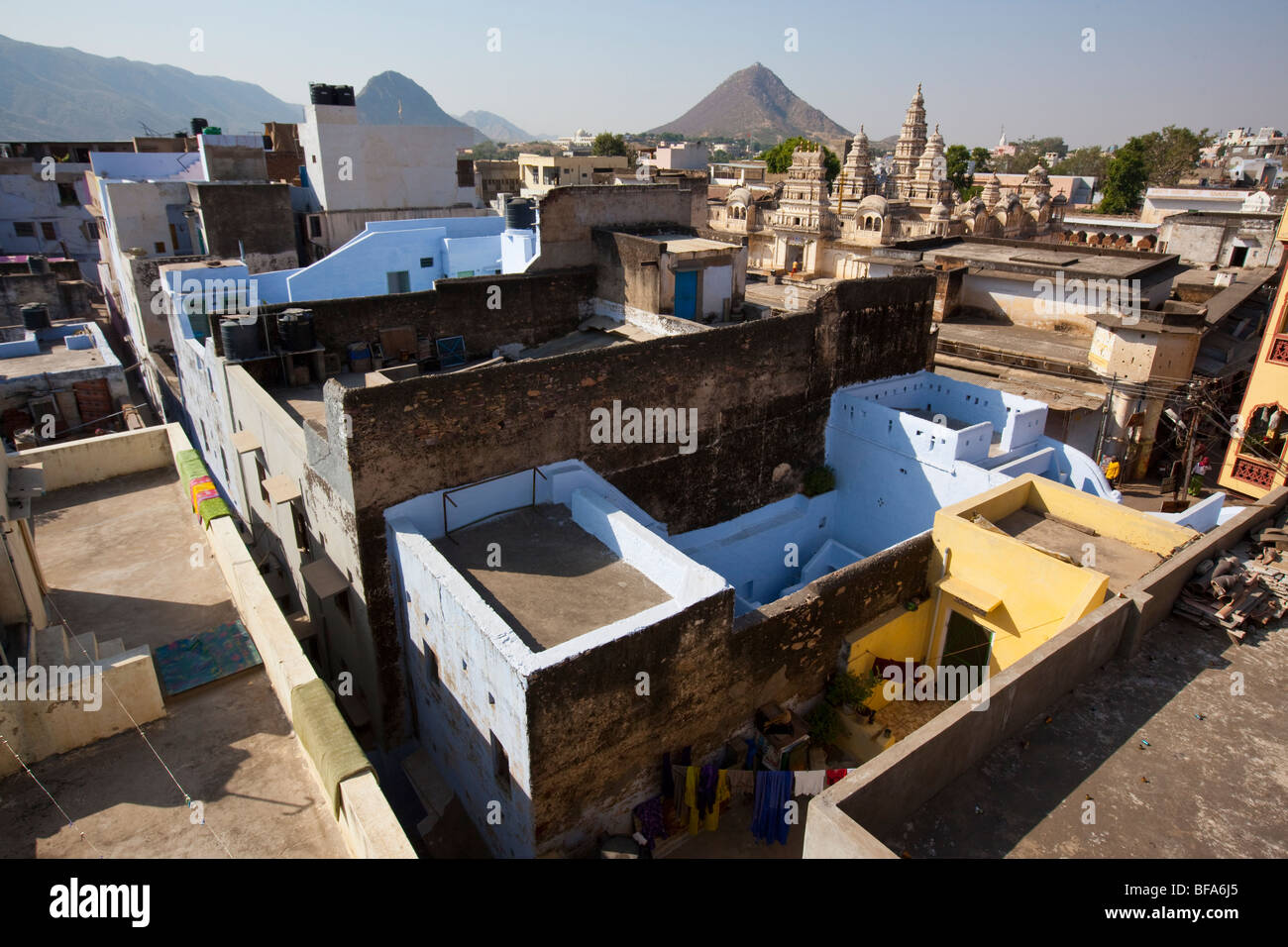 Rooftop view over Pushkar India Stock Photo - Alamy