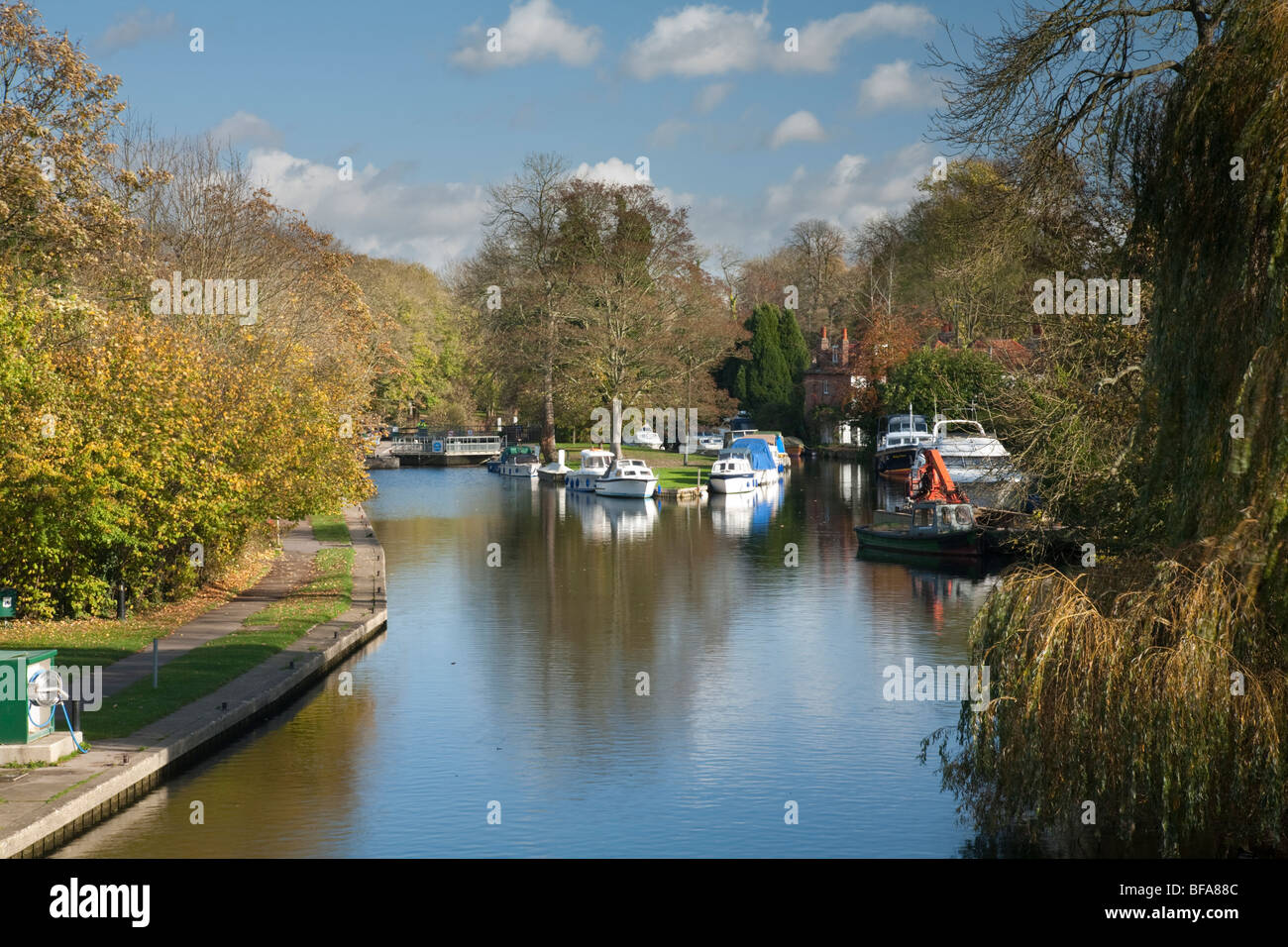 Berkshire hurley lock hi-res stock photography and images - Alamy