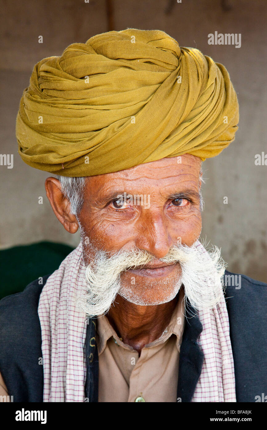 Rajput man at the Camel Fair in Pushkar India Stock Photo - Alamy