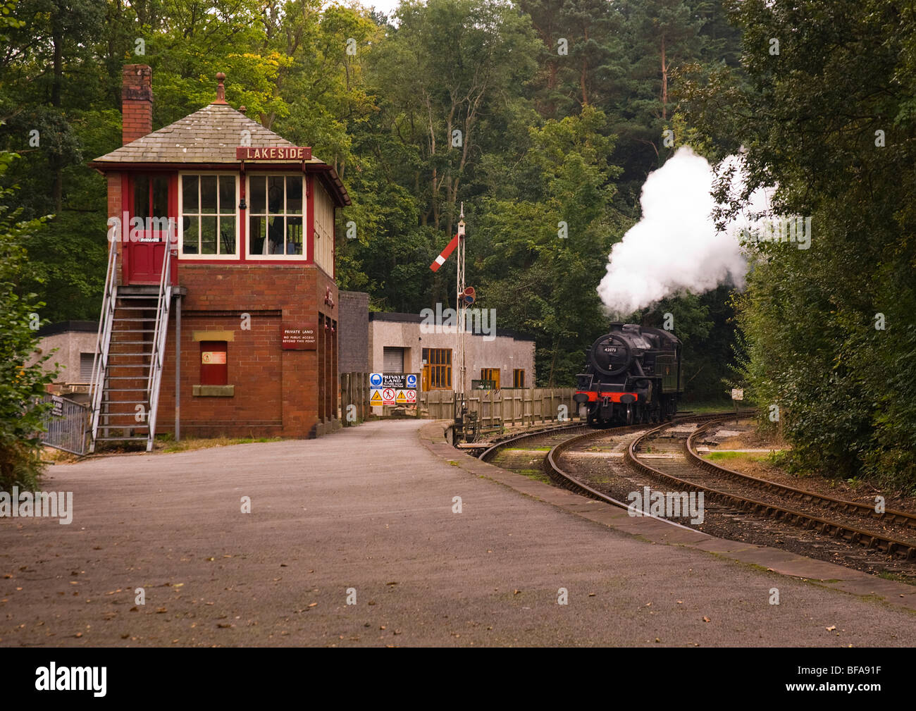 Lakeside station hi-res stock photography and images - Alamy