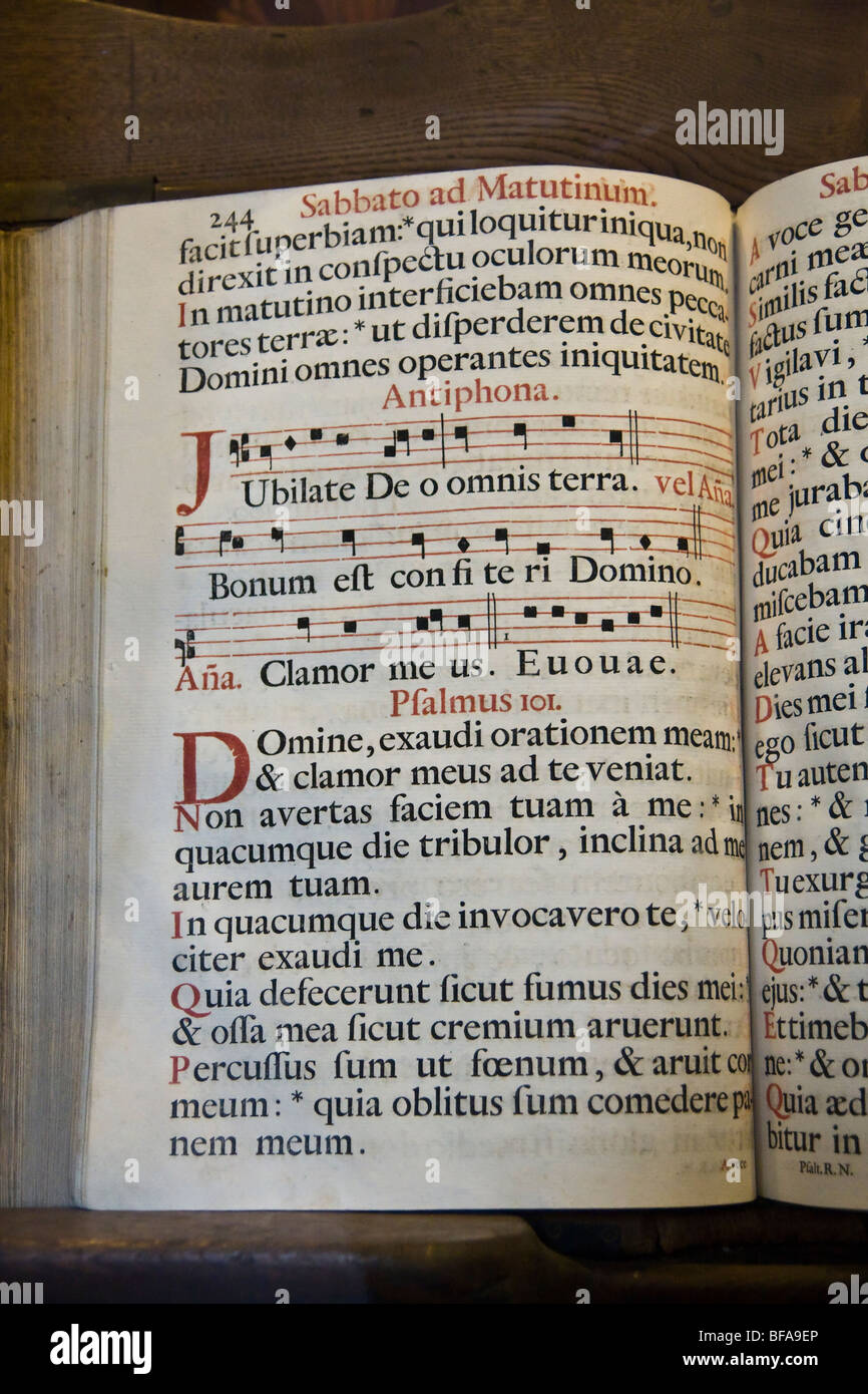 Book of latin verse used in Catholic mass Stock Photo - Alamy