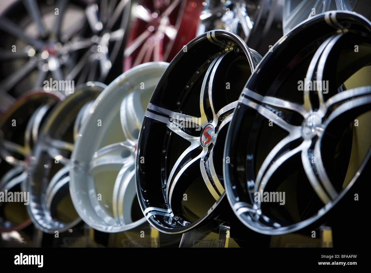 Metal rims hi-res stock photography and images - Alamy