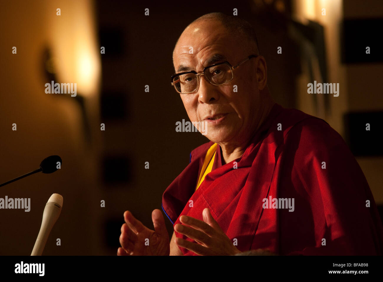 Dalai Lama Tenzin Gyatso, speaking at a function Stock Photo - Alamy