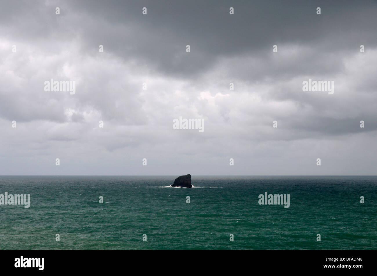 Bawden rocks from Trevaunance Cove, St Agnes, Cornwall Stock Photo - Alamy