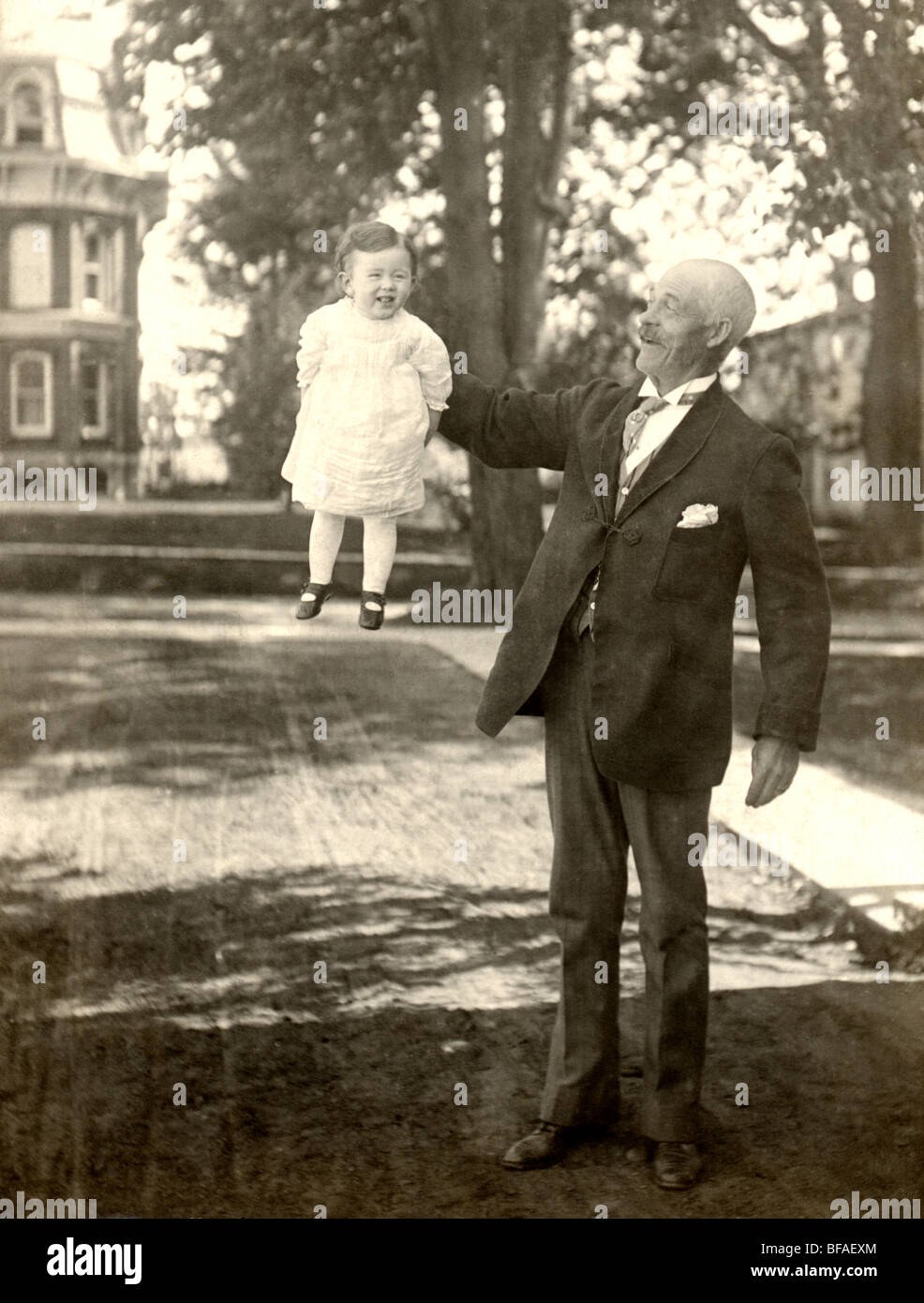Victorian father and son hi-res stock photography and images - Alamy