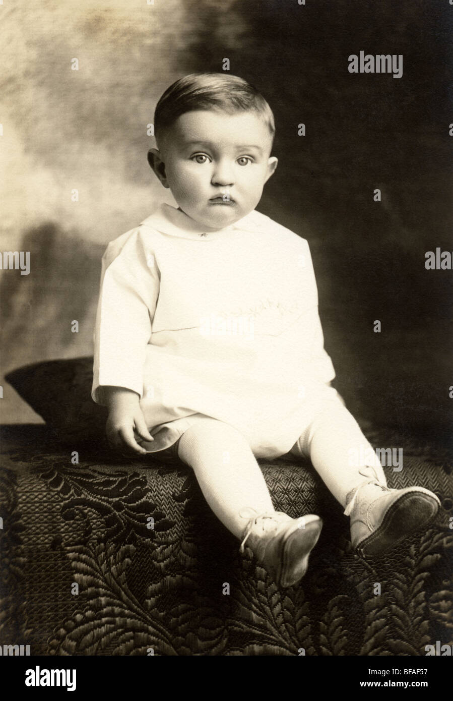 Sad Little Boy Wearing a Frown Stock Photo - Alamy