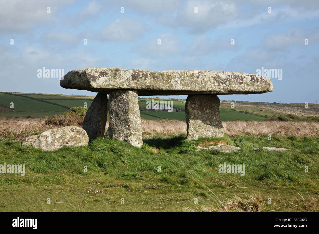 Lanyon Quoit Cornwall Stock Photo - Alamy