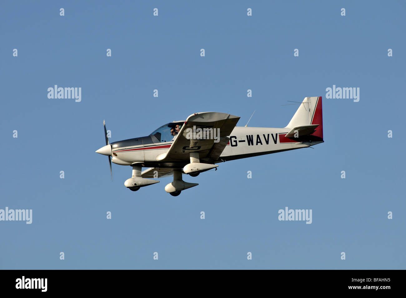 Robin aircraft hi-res stock photography and images - Alamy